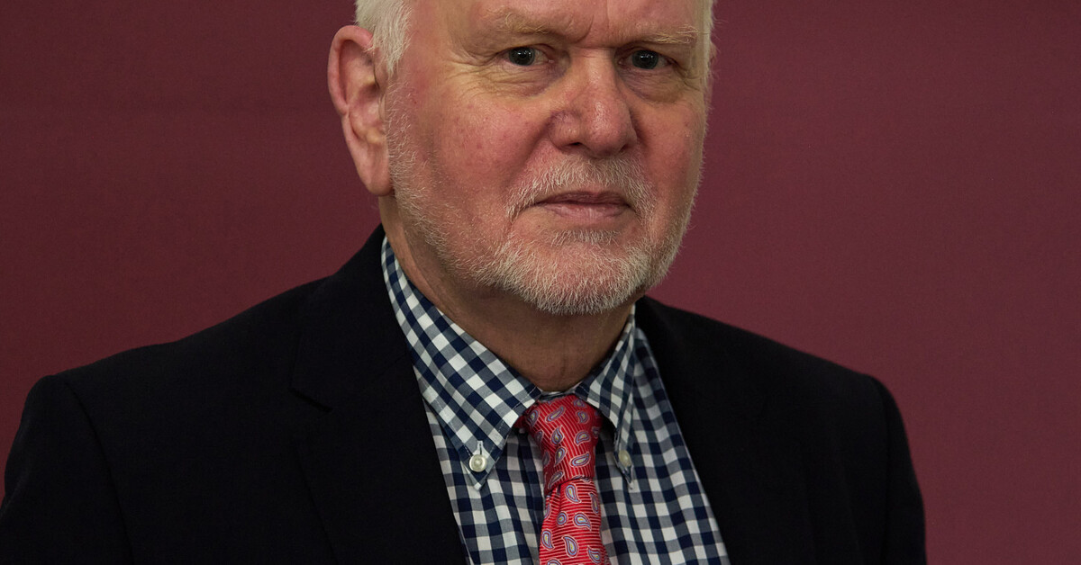 Andrew Peters